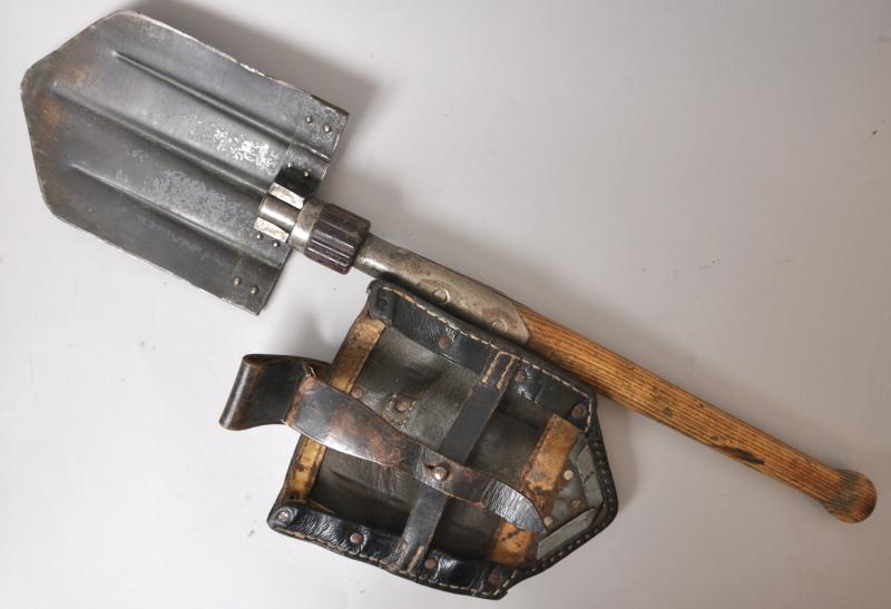 Epsom1944 | WW2 German Folding Entrenching Tool & Carrier